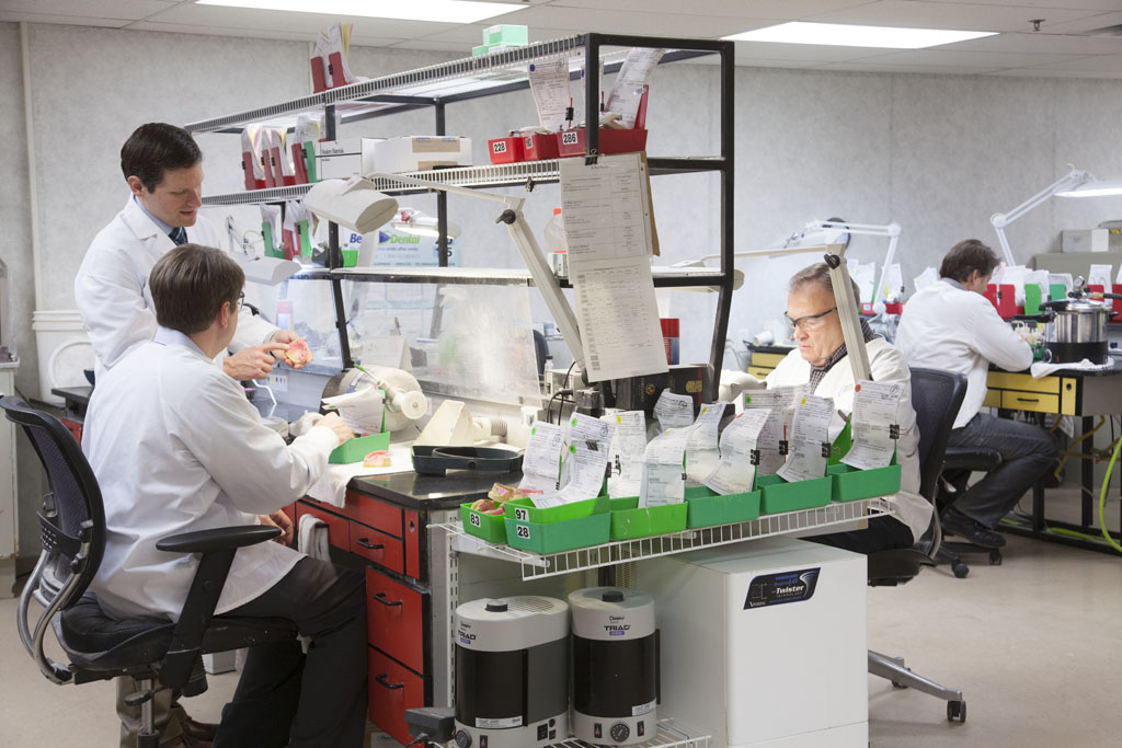 Denture Lab – Dental Associates Minnesota